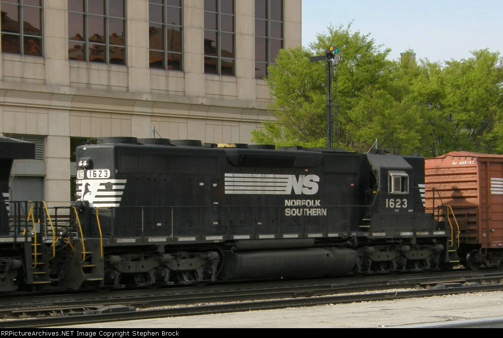 NS 1623
